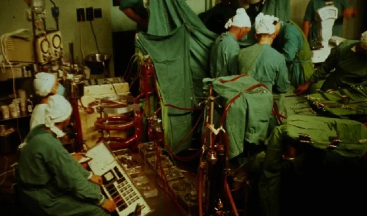 Que s’est-il passé lors de la première greffe de cœur entre humains