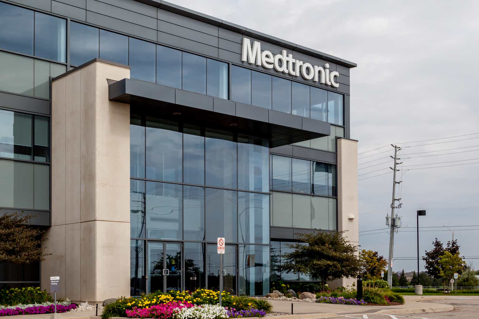 Medtronic partnering with Precision Neuroscience on brain-computer ...