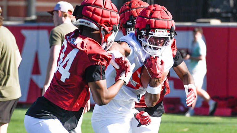 Weight room session goes wrong for one Arkansas Razorback