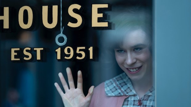 'It: Welcome to Derry' Promises Missing Kids, Creepy Cops and Lots of ...