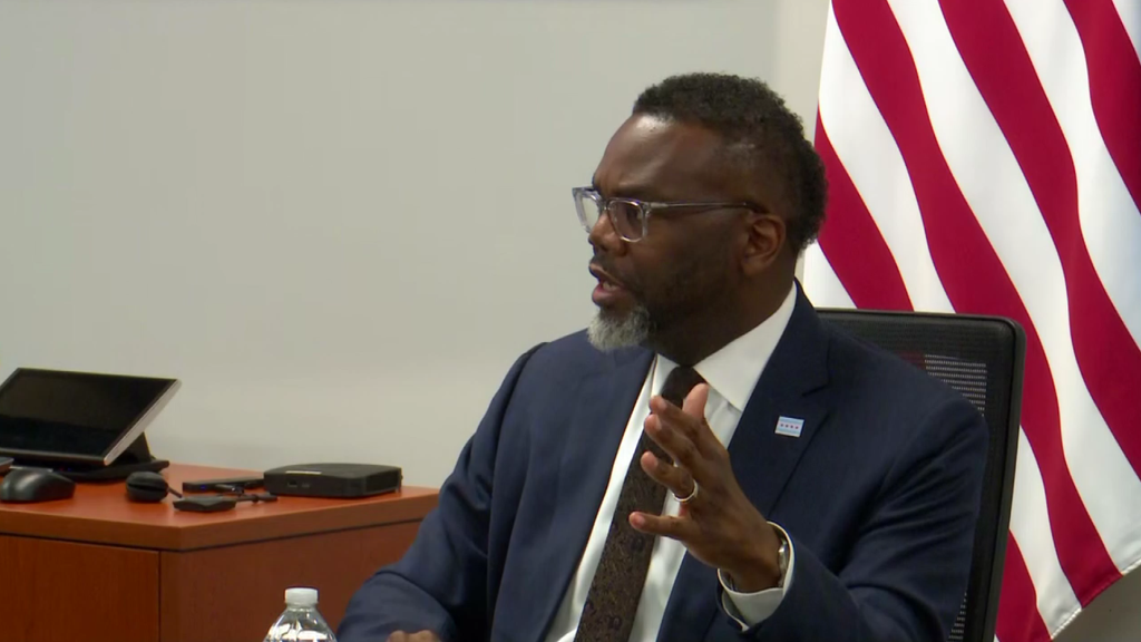 Chicago Mayor Brandon Johnson brushes off DOJ investigation into hiring practices: "We're not ...