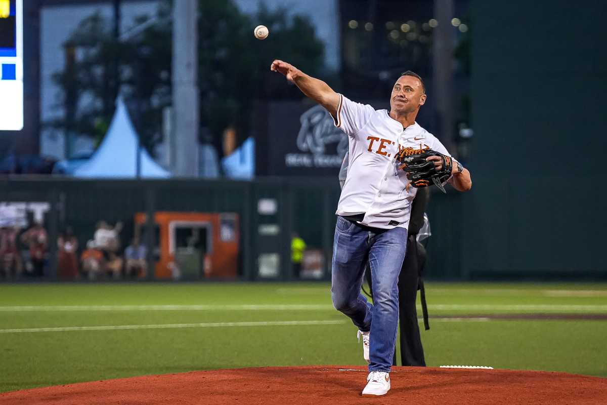 Georgia in Fierce Recruiting Battle For Coveted Star With Texas