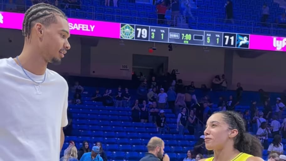 WNBA star Gabby Williams is tiny beside 7-foot-3 Victor Wembanyama in ...