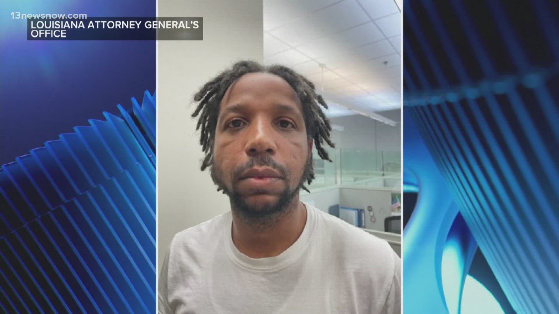 Jail employee charged after 10 inmates escape from Louisiana jail