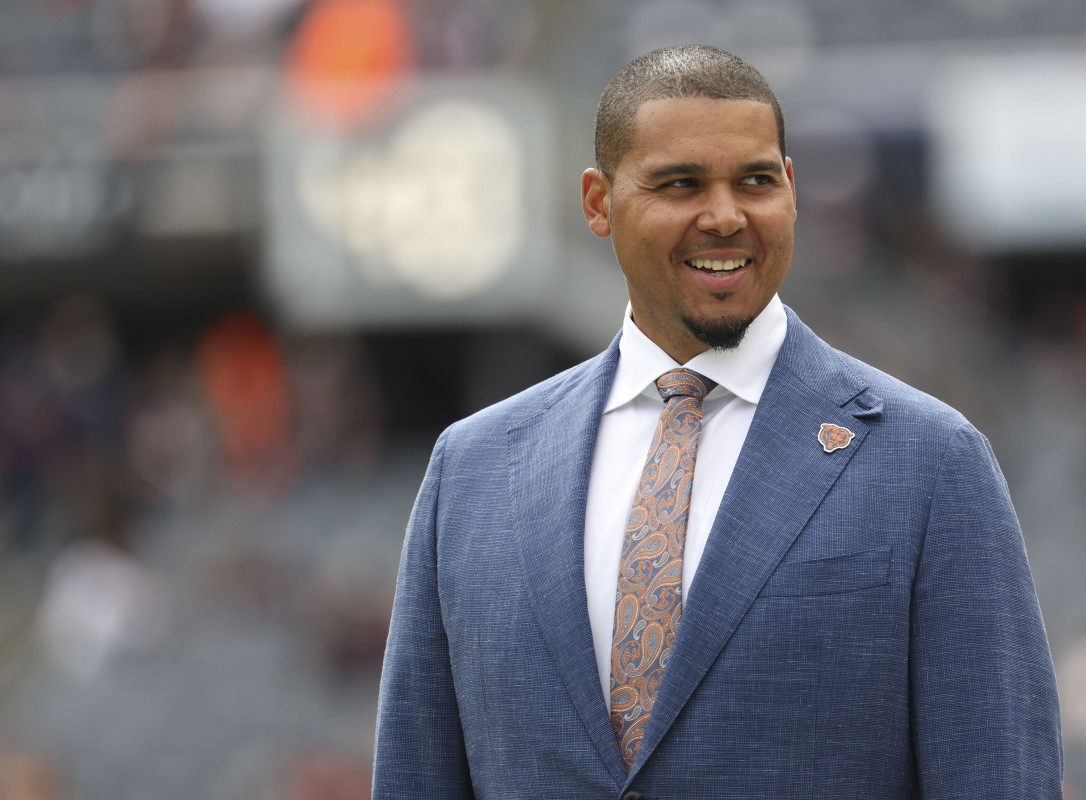 Bears Sign Pro-Bowler Joe Thuney to Crucial Extension