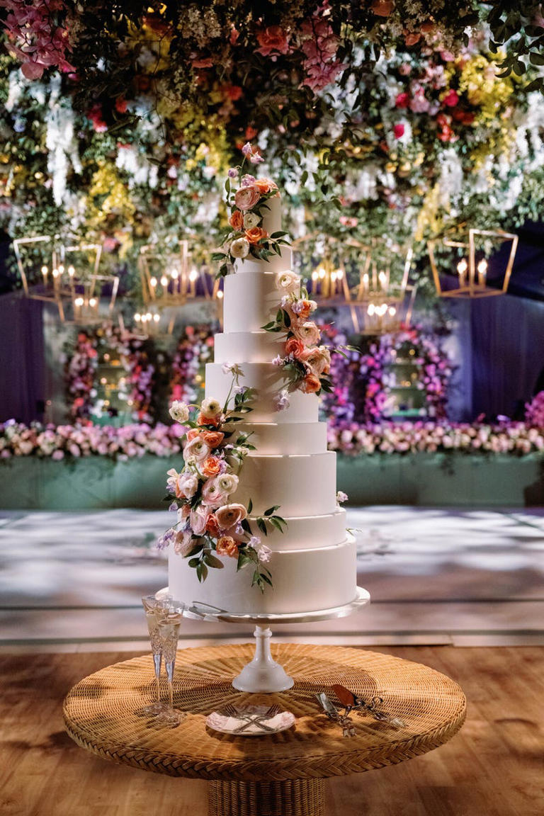 You Have to See Paige Drummond’s Nine-Tier (!) Wedding Cake