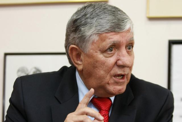 William Vélez Sierra, el ingeniero que recolectó basura, construyó vías ...