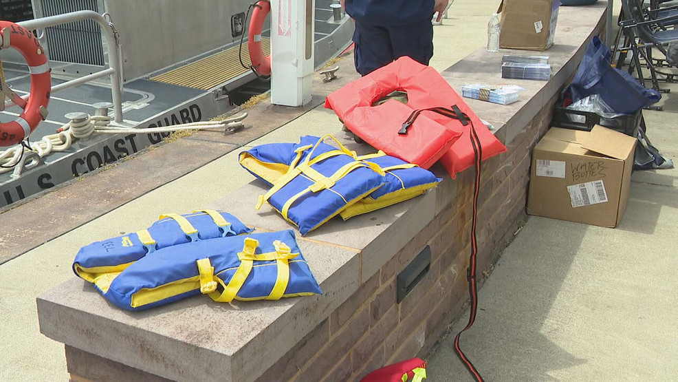 New York officials highlight life jacket importance during 'safe ...