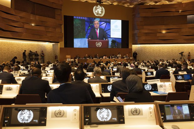 “Está moribunda”: secretario de Salud de EE.UU. pide a países que también abandonen la OMS