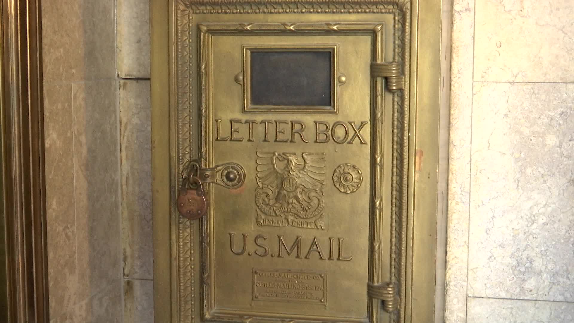 Time Travelers Club visits The Sycamore Building