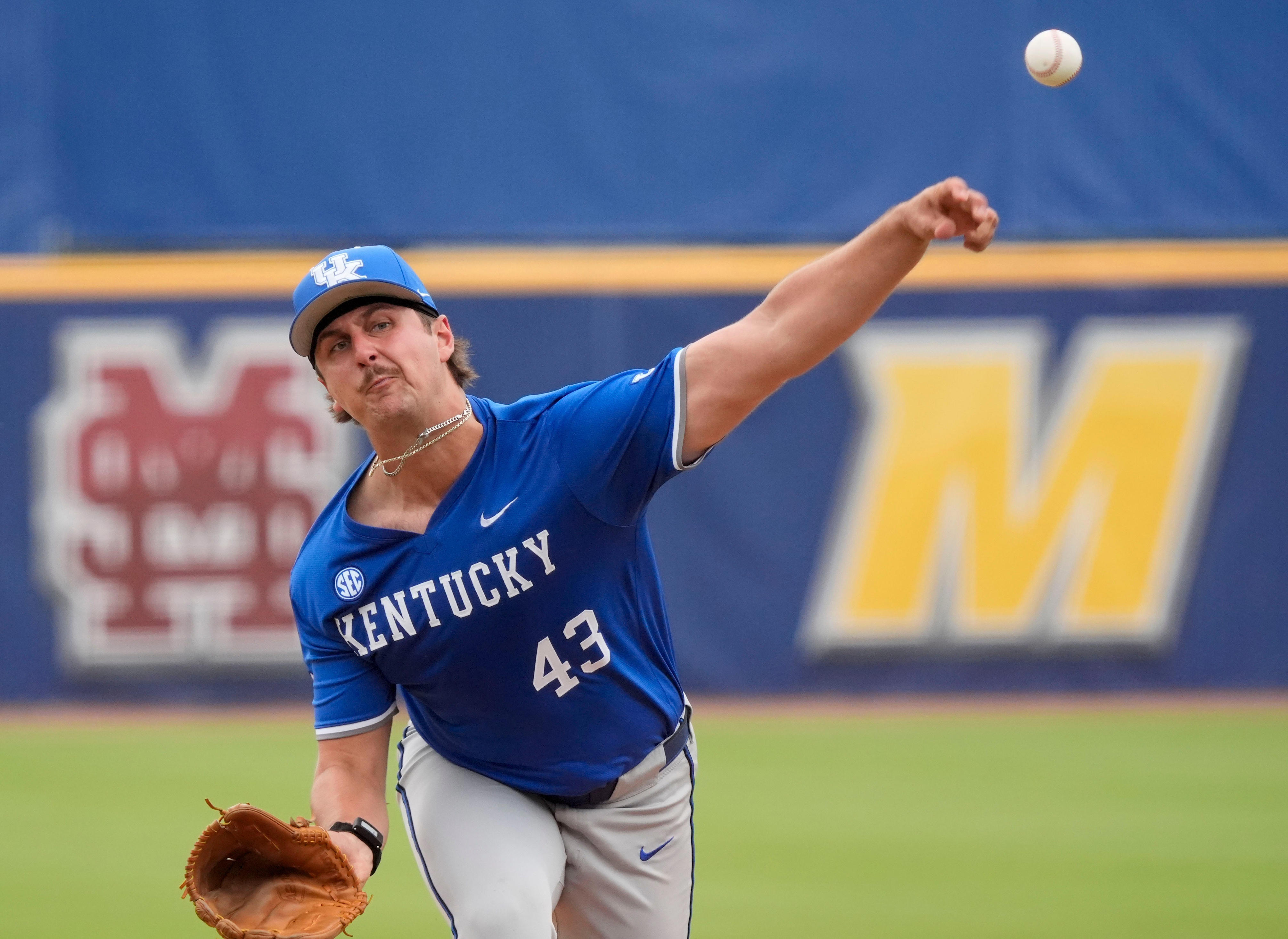 Kentucky opens the NCAA Tournament with a loss to West Virginia