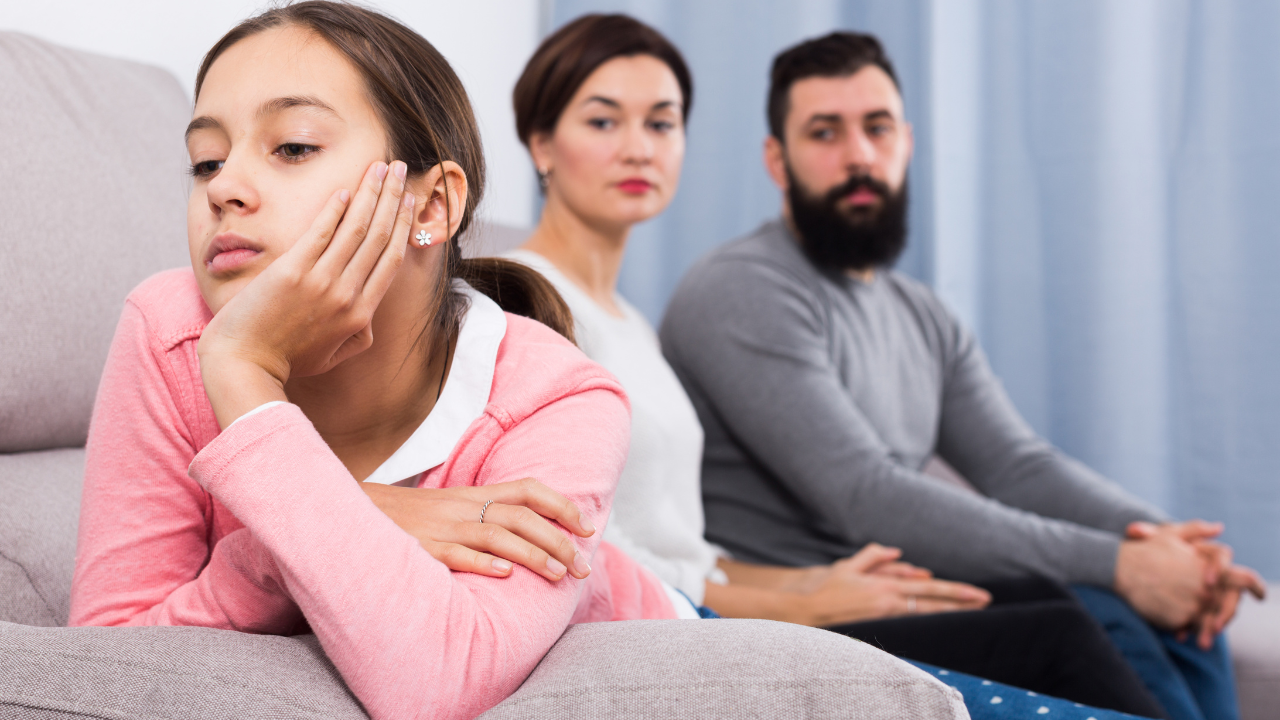 5 signs that strict parents have actually turned into toxic parents