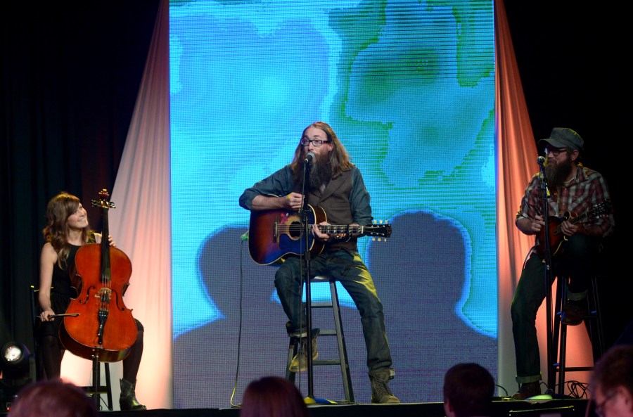 Christian rock stars Zach Williams, Crowder, Matt Maher coming to Rockford