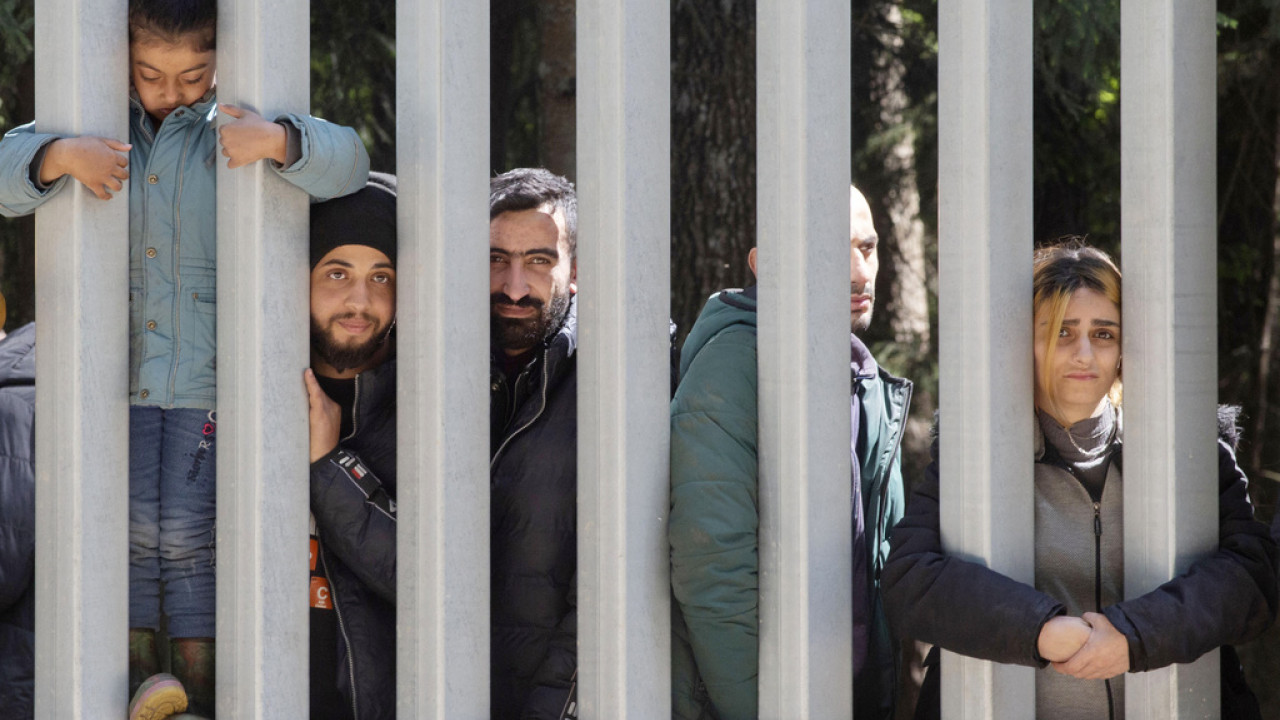Ρωσική υπηκοότητα και μετά... μέτωπο: 20.000 μετανάστες εστάλησαν να ...