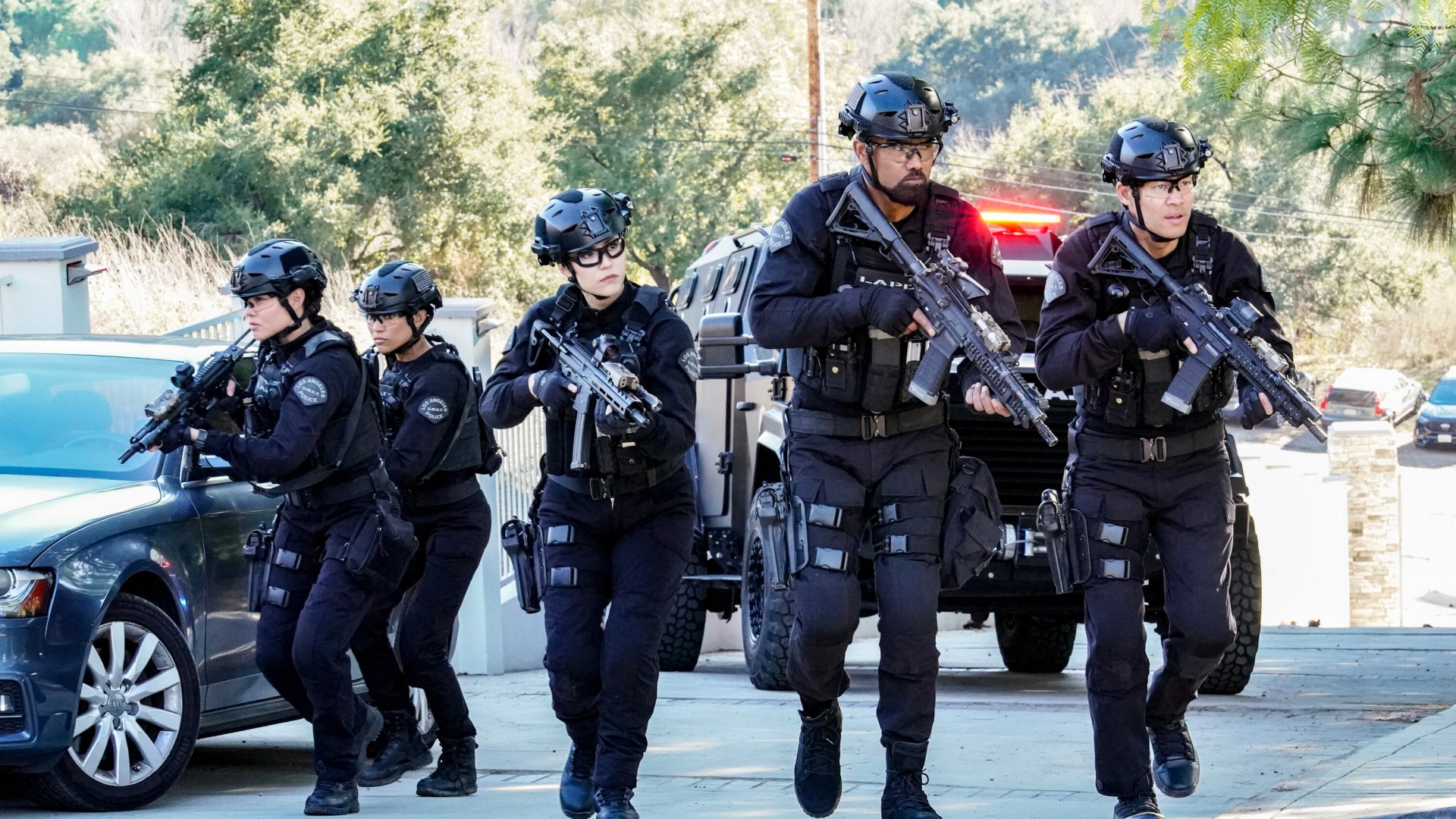 Which 'SWAT.' stars are - and aren't - returning for surprise spinoff?