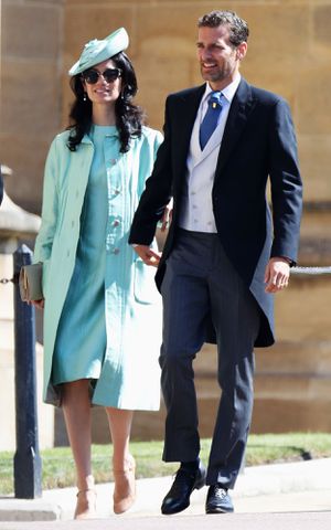 Queen Elizabeth's Warning to Photographer at Meghan Markle and Prince ...