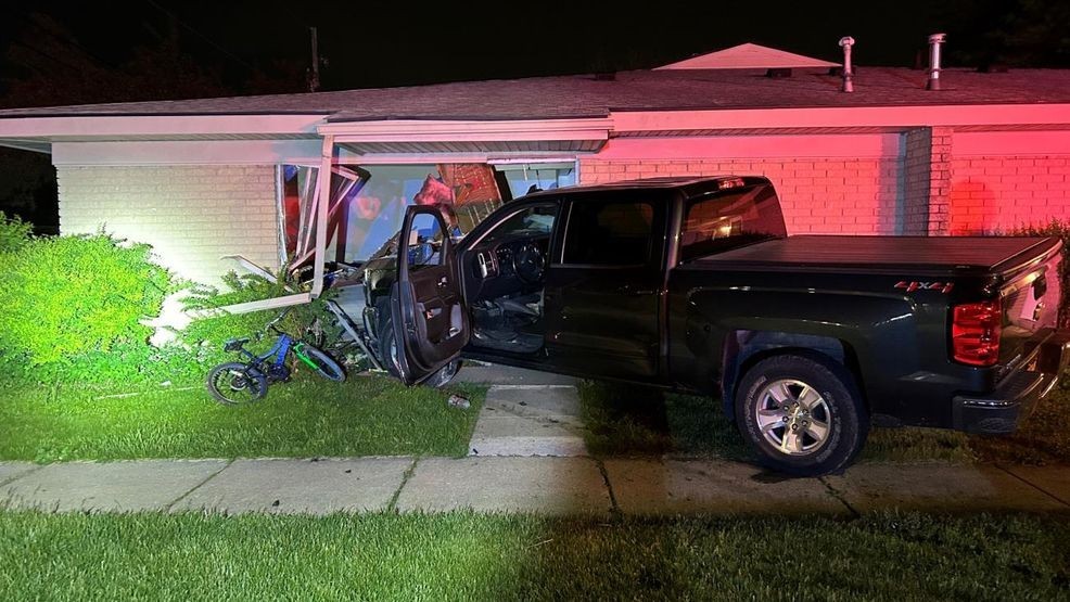 Pontiac children narrowly escape injury as truck crashes into apartment ...