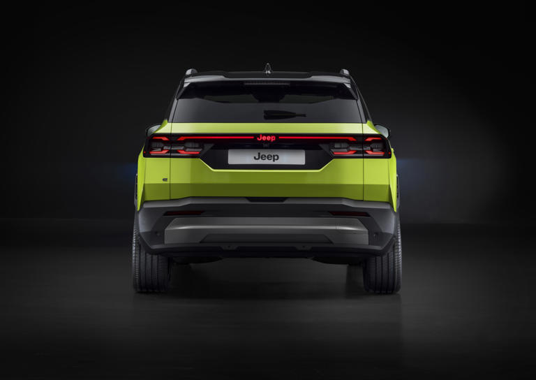 Jeep, la Compass tricolore. Nella 3^ generazione del Suv il made in ...