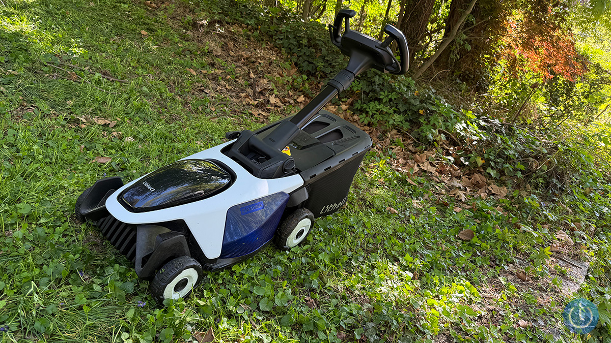 This Futuristic Mower Makes Cutting Grass Surprisingly Fun