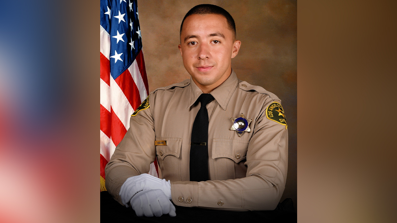 21 Year Old La County Sheriff S Deputy Killed In Off Duty Crash Identified