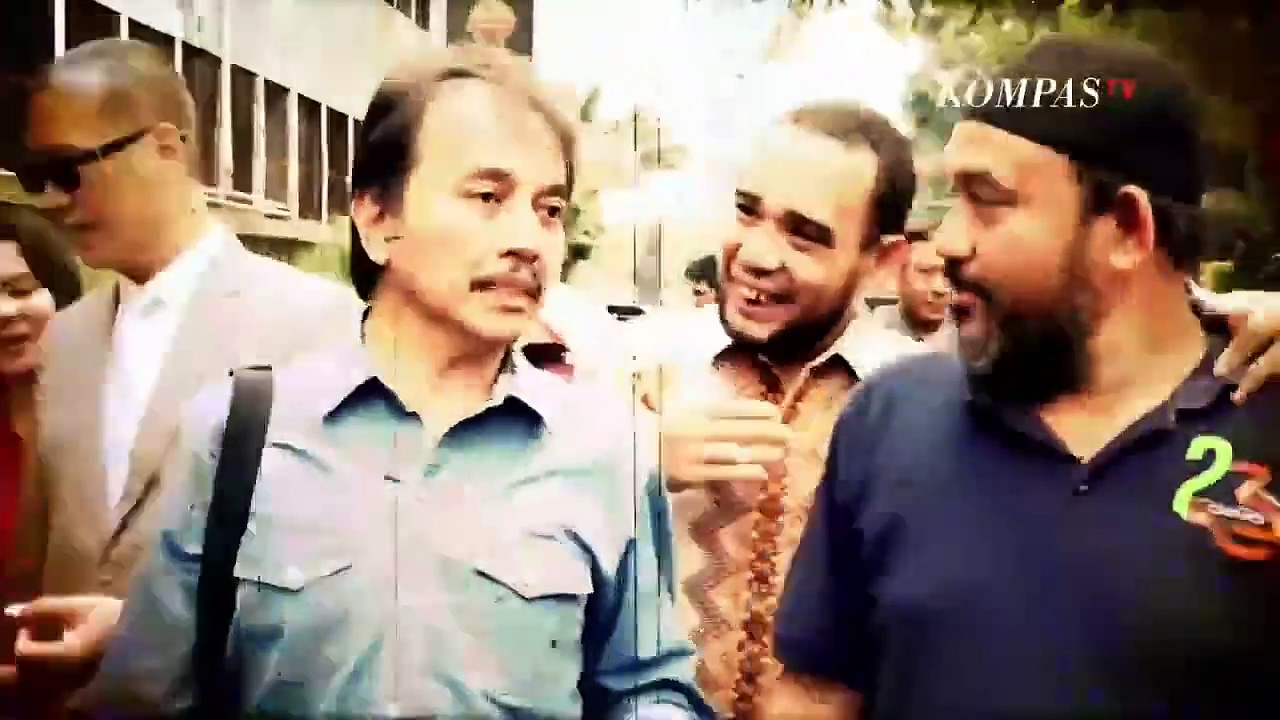 Roy Suryo Komentari Jokowi Ditanya 22 Pertanyaan dalam 1 Jam: Logika ...