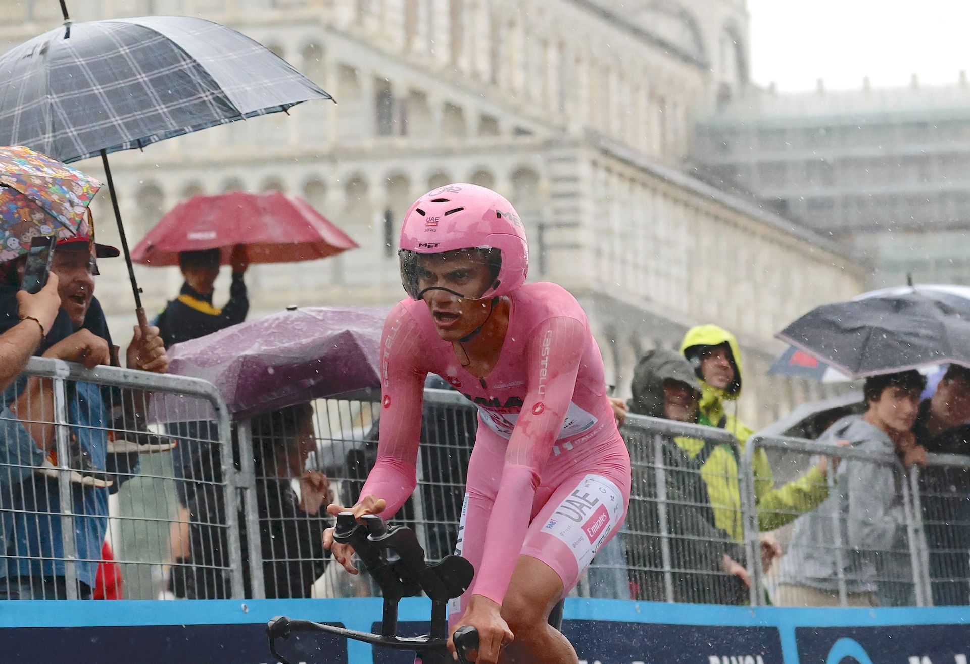 'I didn't crash and I'm still in pink' - Isaac del Toro upbeat despite ...