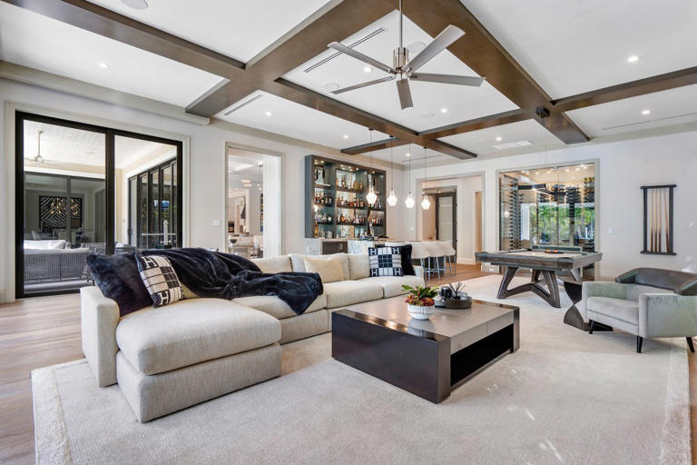 Travis Kelce living in $20 million Florida mansion with best friend for ...