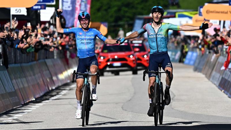 Giro, podio italiano: vince Scaroni su Fortunato e Pellizzari. Del Toro ...