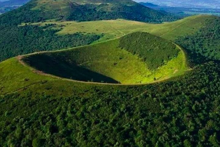 Quase ninguém imagina: Brasil tem um dos vulcões mais antigos do planeta
