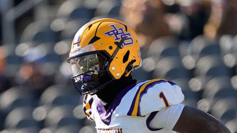 Auburn Tigers football strongly leaning Landon Duckworth over Jaden O ...