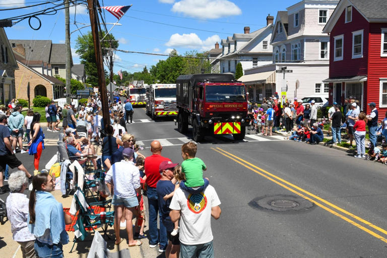 Memorial Day Parade Honors Veterans In Yardley: Photos