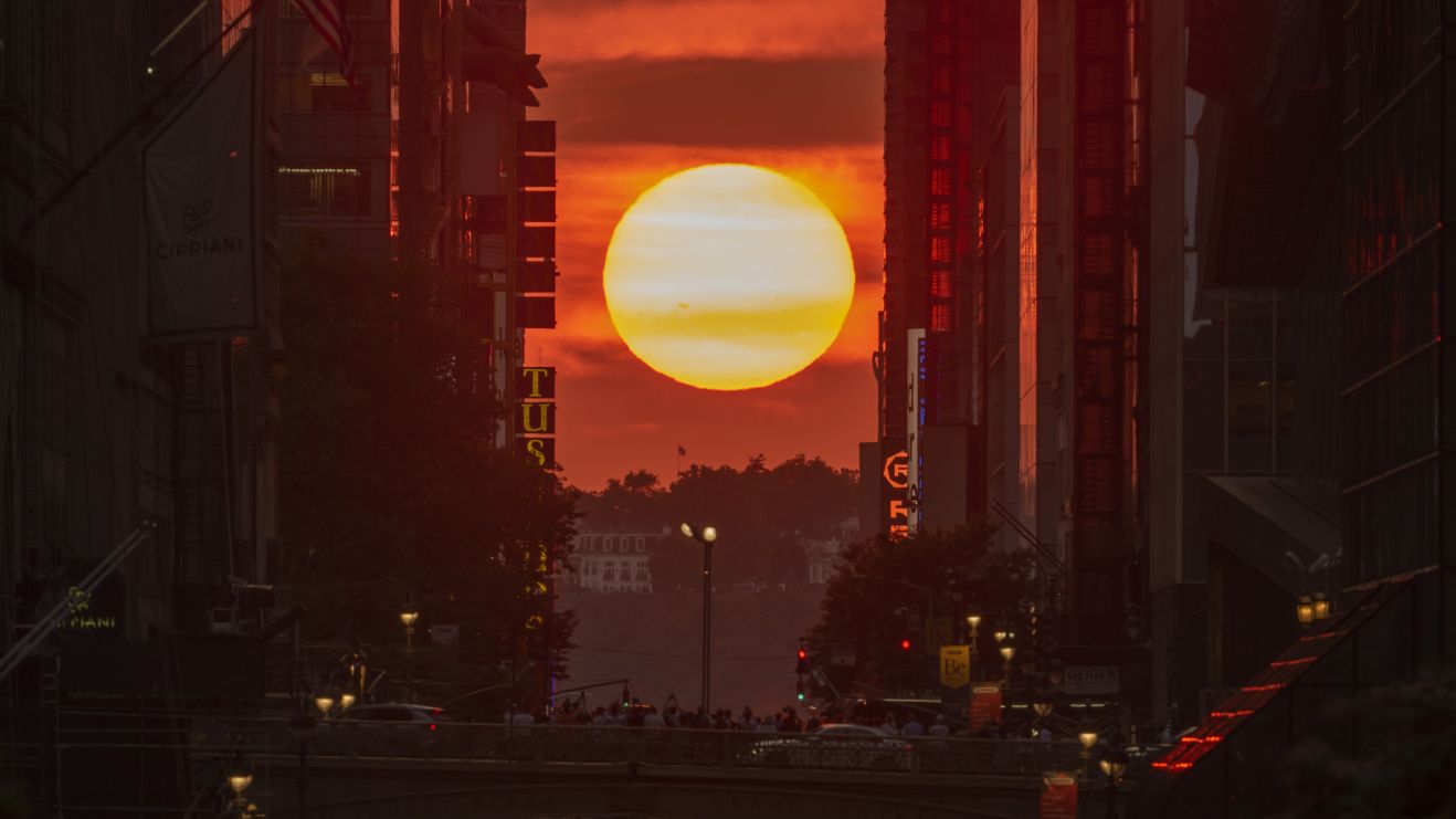 Manhattanhenge 2025: When, where and how to see New York's iconic ...