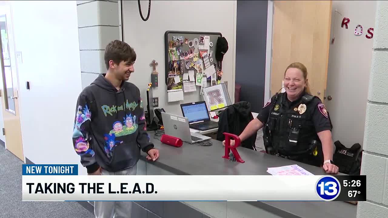 Local police officer takes the L.E.A.D. in the classroom