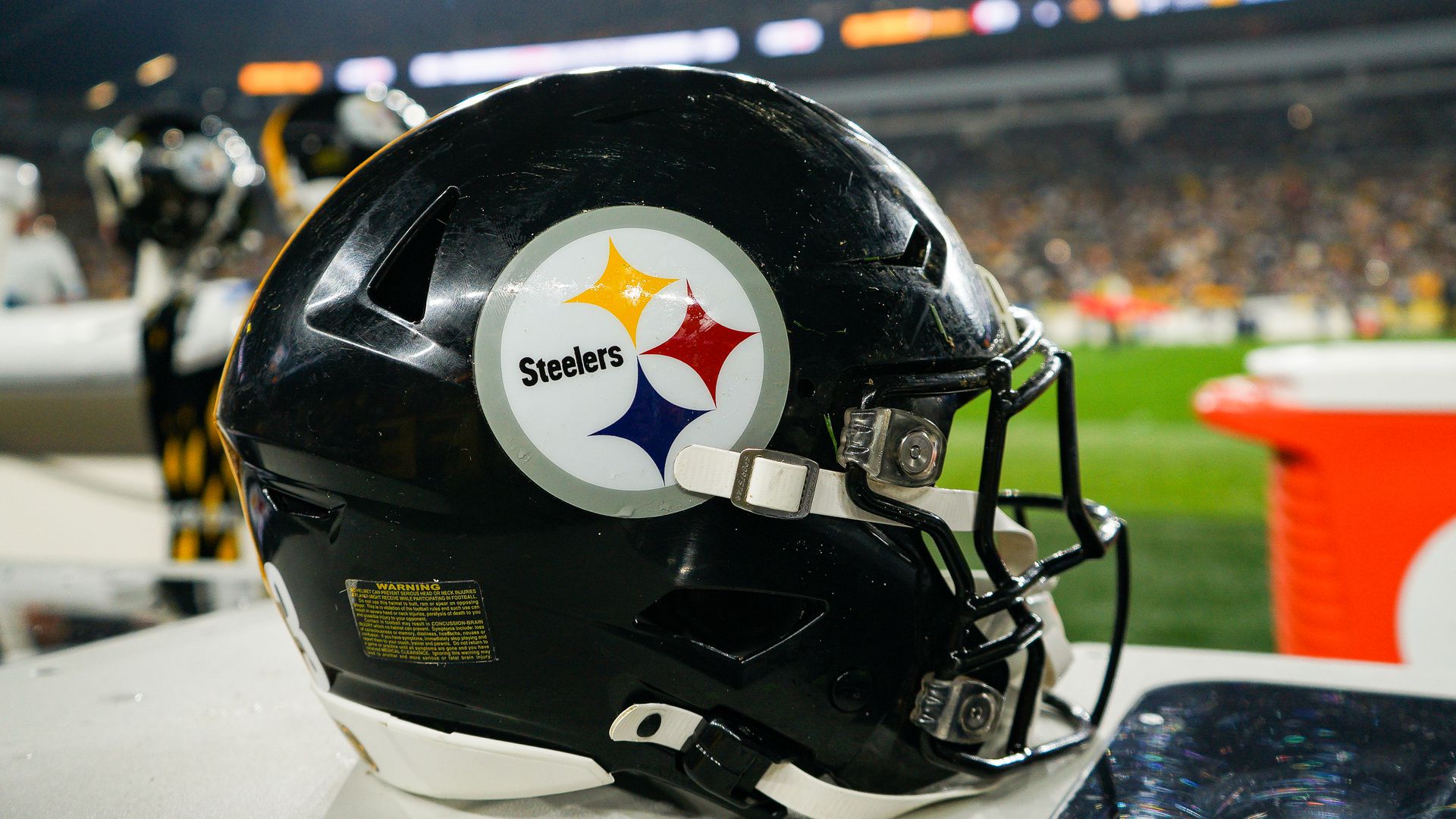 Steelers sign WR ahead of OTas