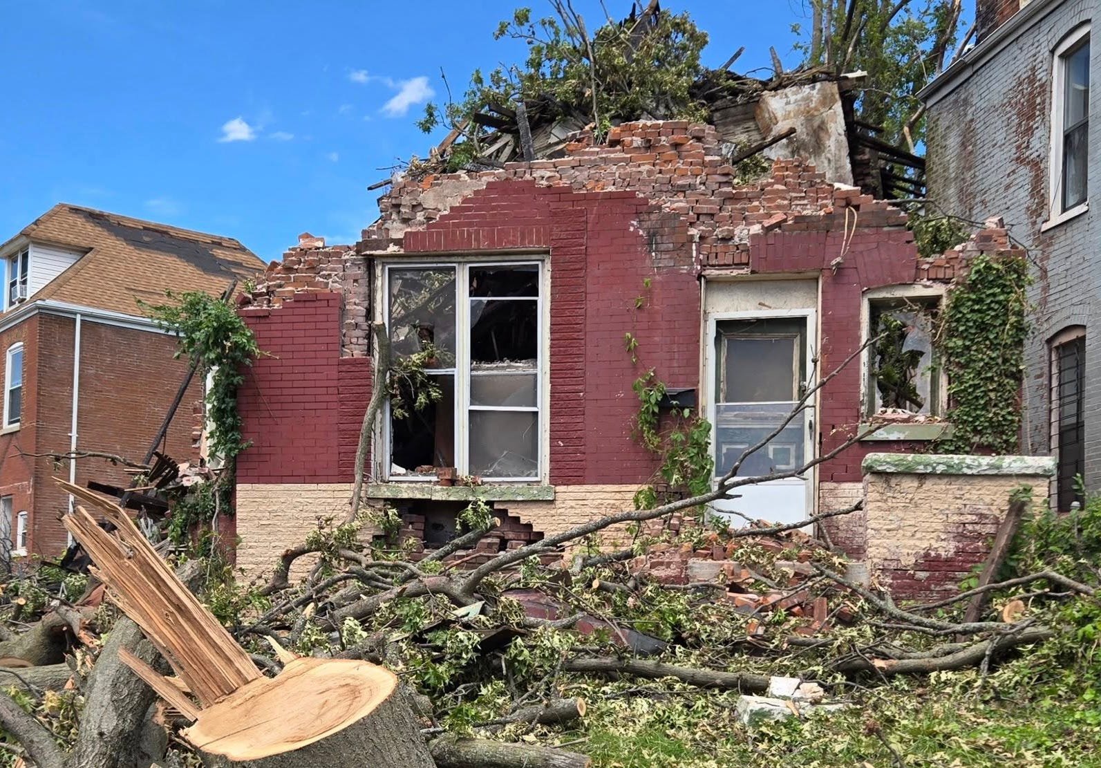 St. Louis aldermen advance bills for tornado relief