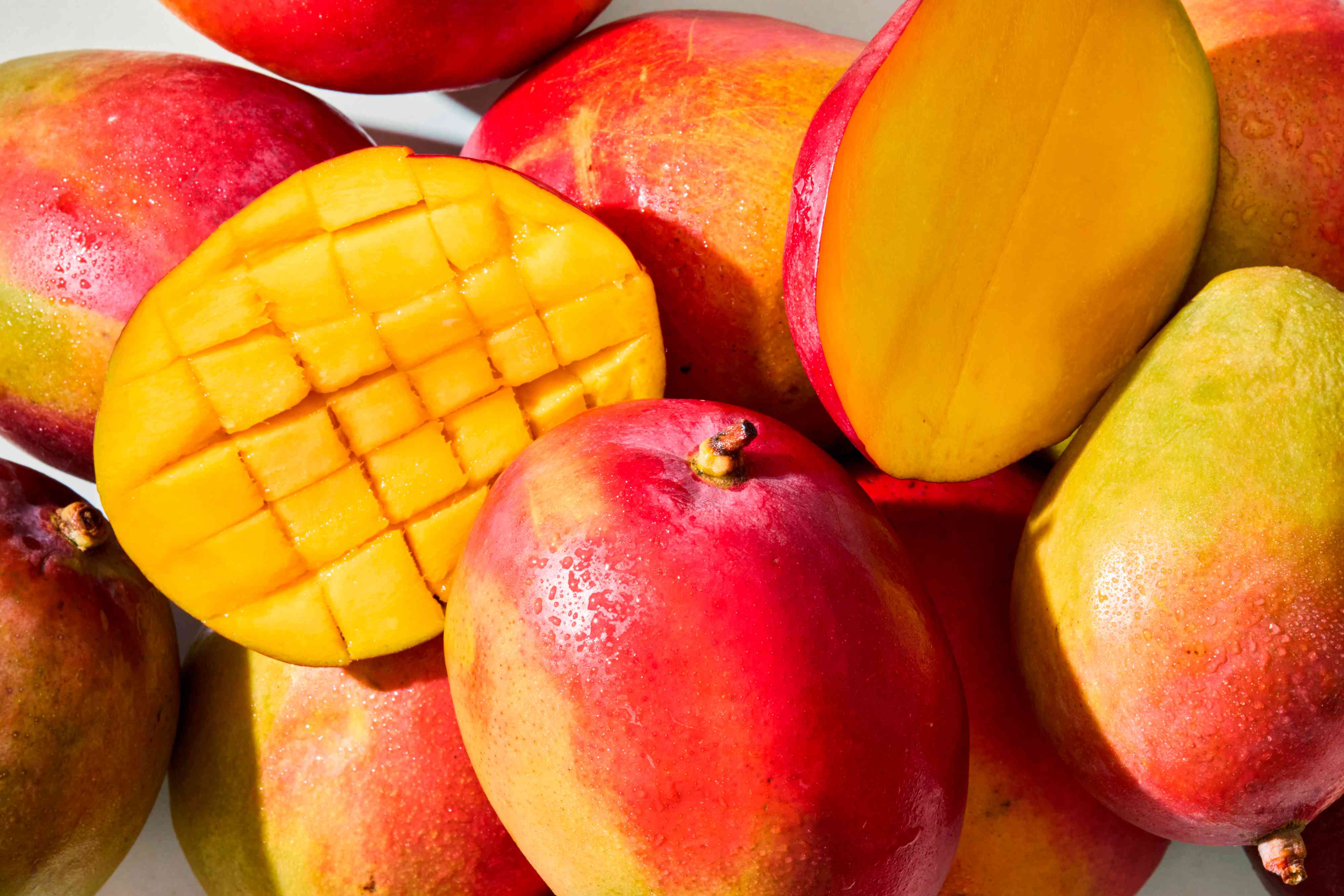 Even if you don’t eat the skin, should you wash a mango before cutting ...