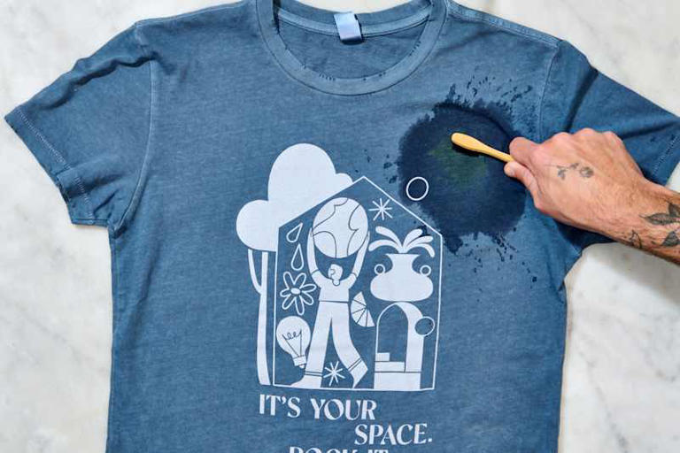 How to Remove Bright-Yellow Mustard Stains on Clothes