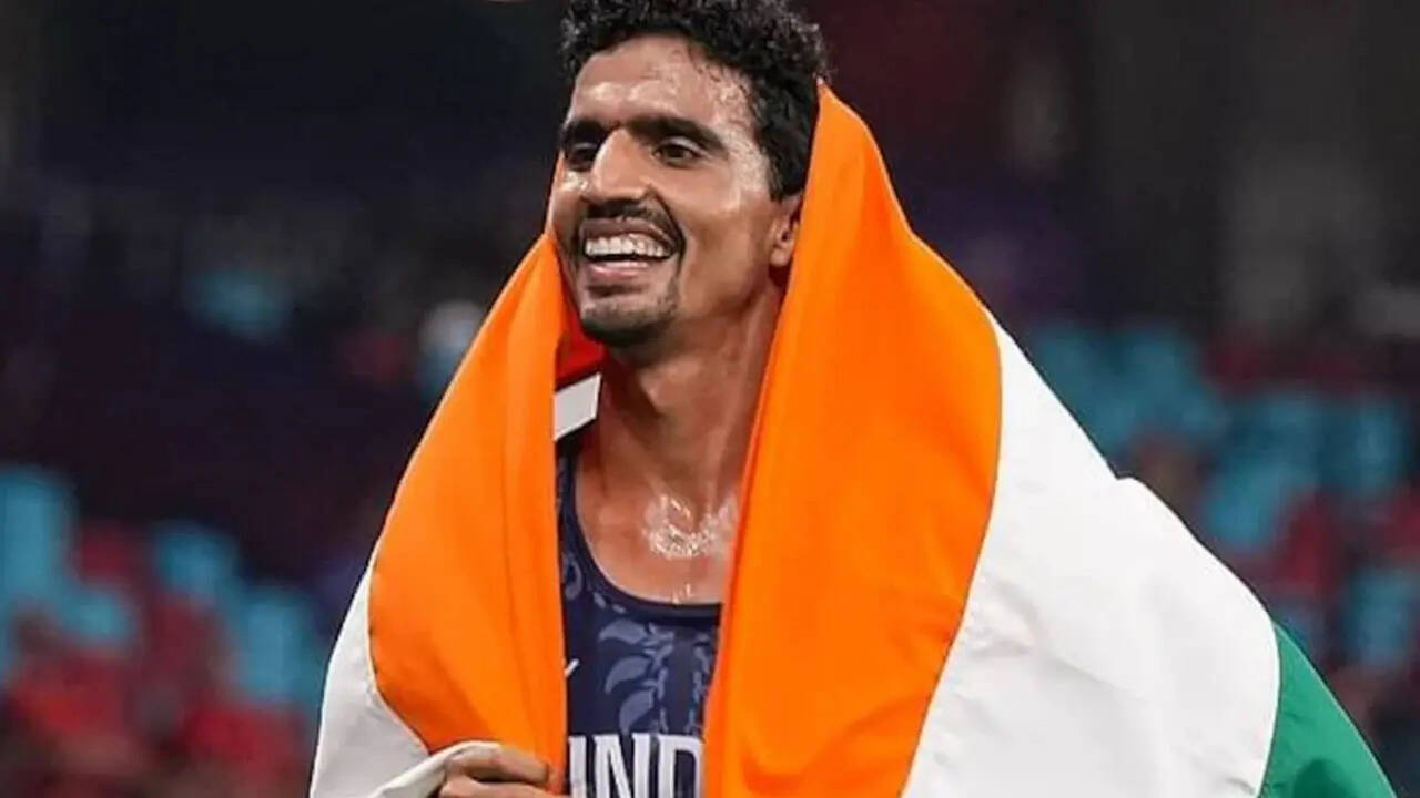 Asian Athletics: Gulveer Wins Gold In Men's 10000m, Bronze for Race ...