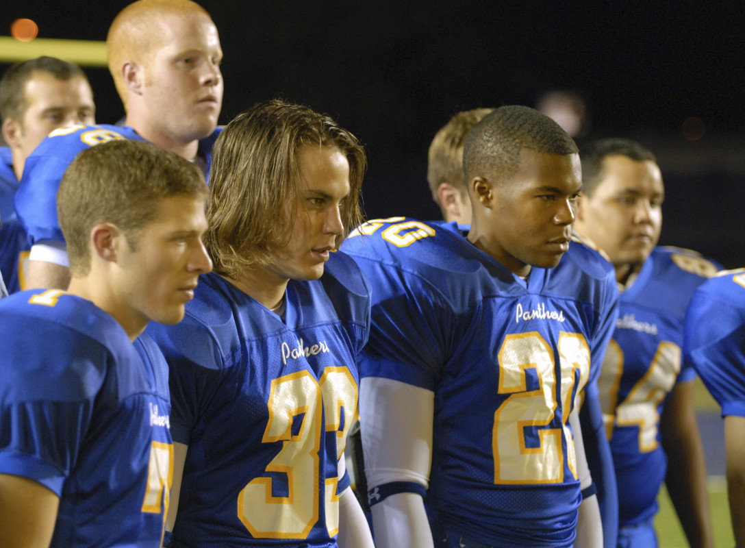 'Friday Night Lights' Creator Open to ‘Certain’ Original Cast Members ...