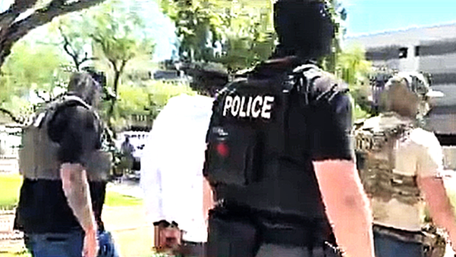 ICE agents arrest immigrants at federal courthouse in Dallas, across country