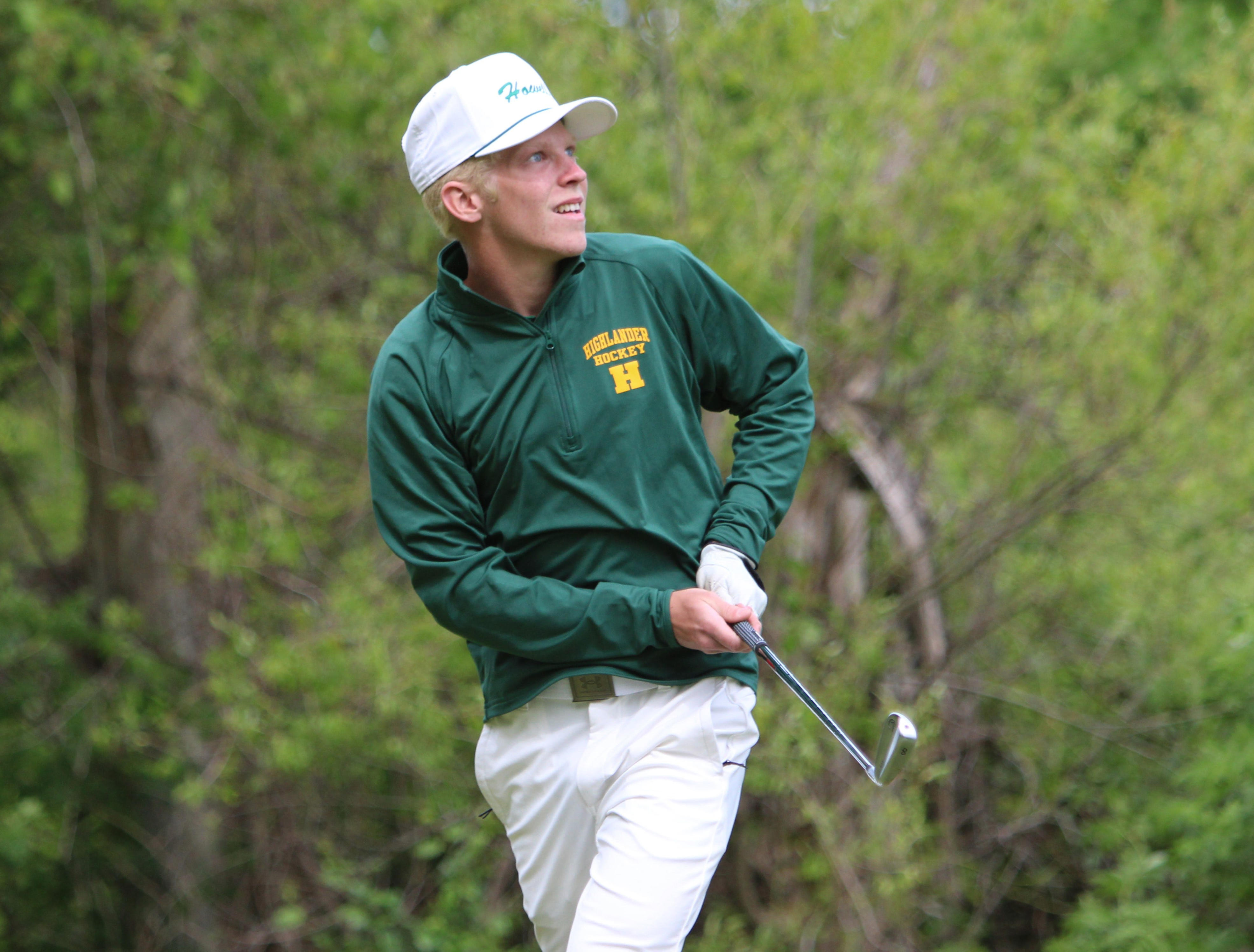 Two closing birdies, tie-breaker send Howell to state golf finals