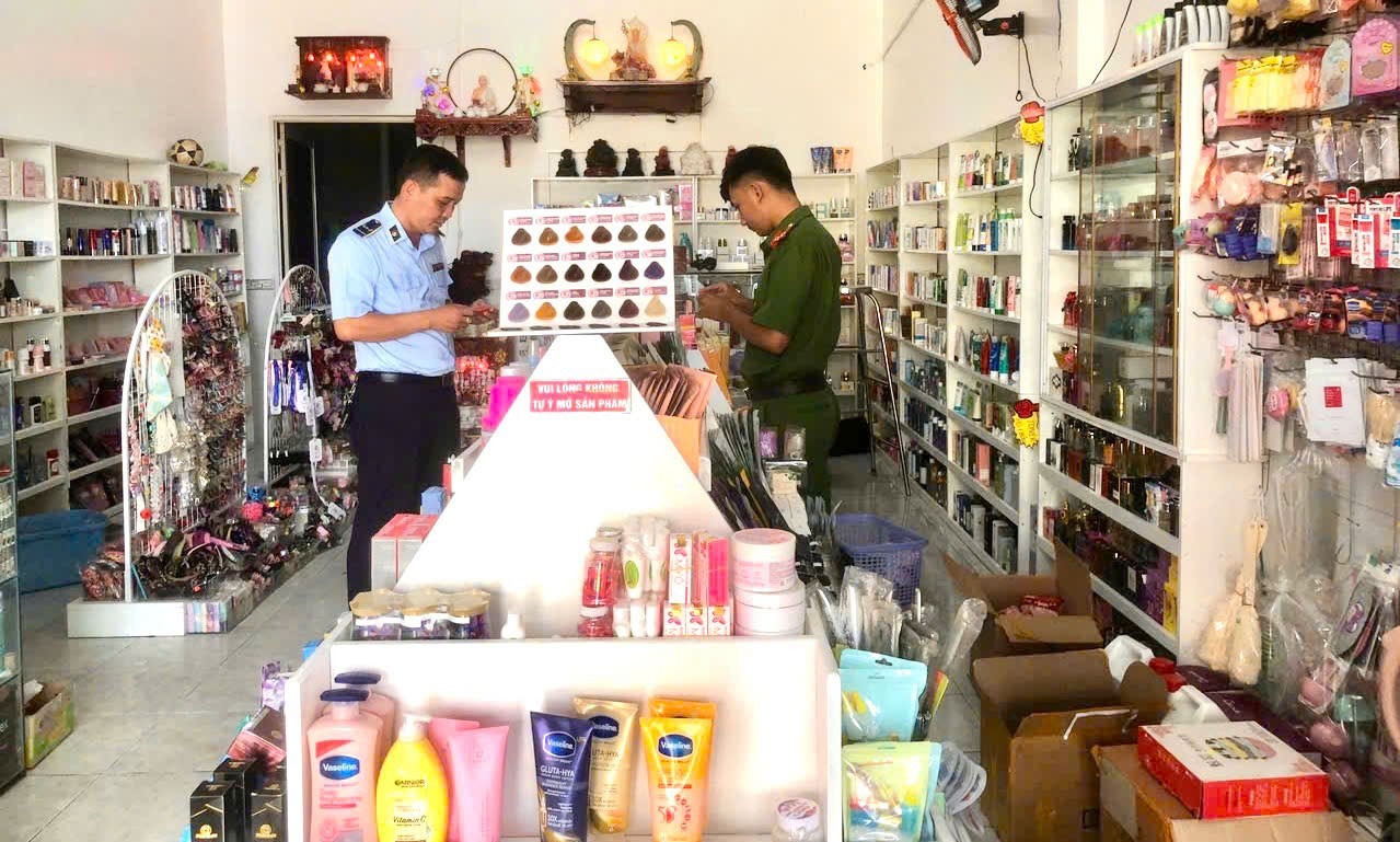 Cà Mau phát hiện nhiều vụ bán mỹ phẩm không rõ nguồn gốc