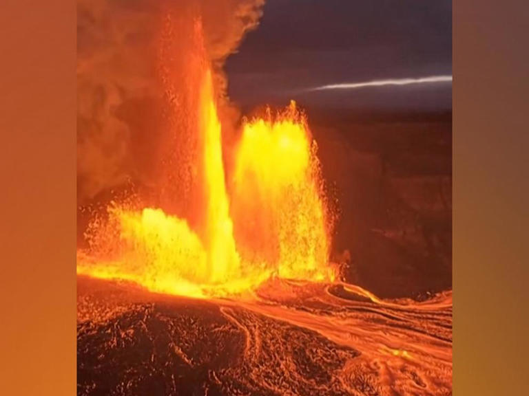 Hawaiian volcano shoots lava to height of Empire State Building