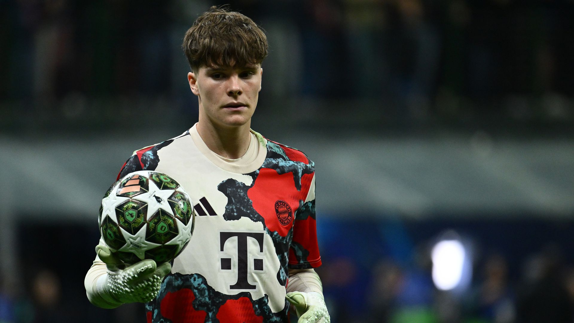 Report: Bayern Munich look to bring U-19 goalkeeper Leon Klanac to Club ...