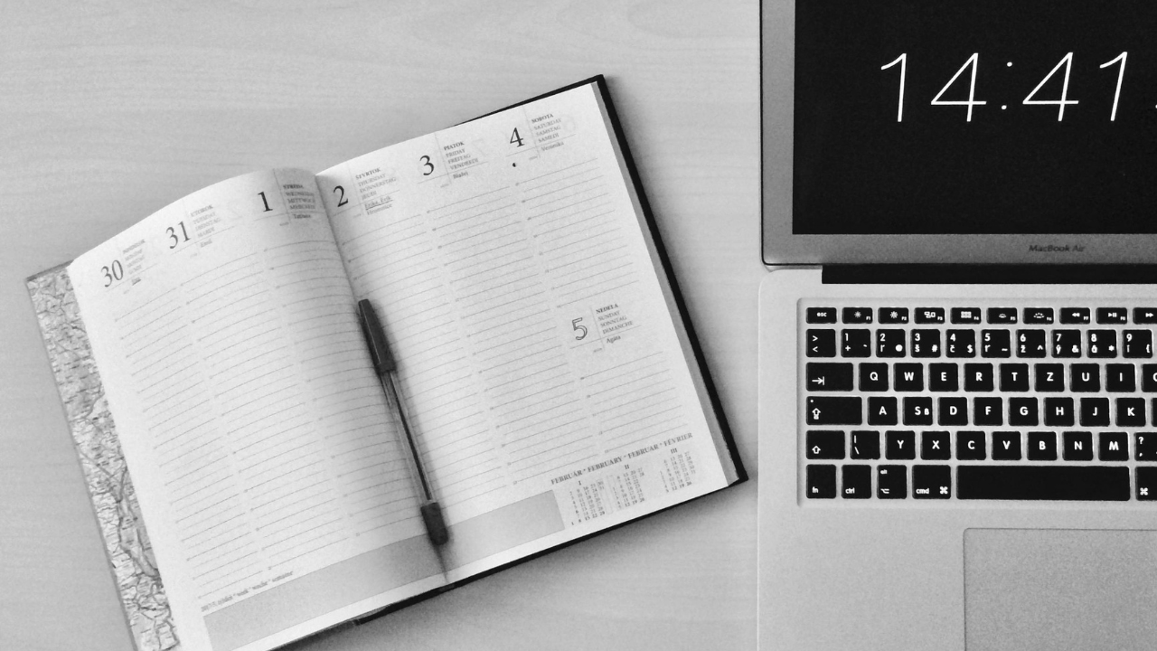 Always Running Late? Here’s How To Manage Time, According to Experts