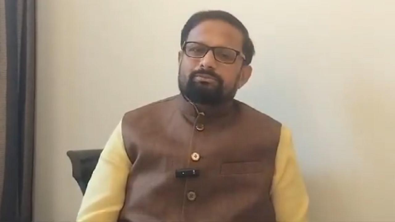 Shiv Sena MP Naresh Mhaske alleges corruption under MVA rule, slams ...