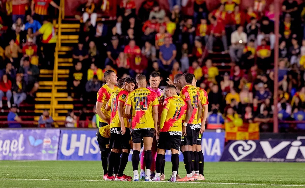 Unafut le apunta a Jafet Soto: sorpresiva sanción que preocupa en la ...