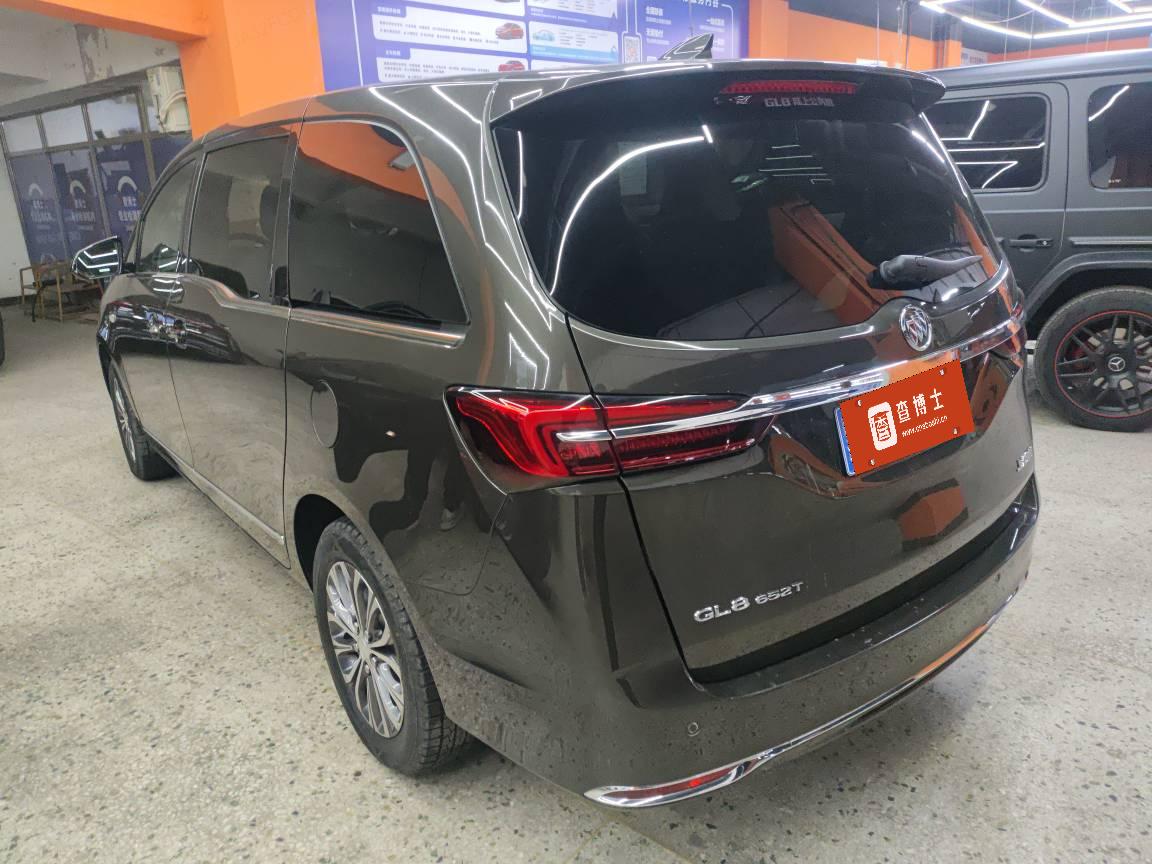 别克 别克GL8 2020款 陆上公务舱 652T 尊贵型实拍图