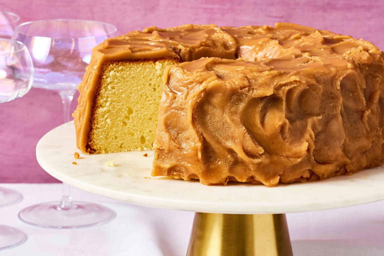 Will Storing A Cake In The Oven Overnight Keep It Fresh?