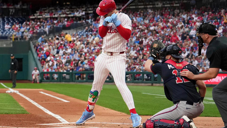 Bryce Harper hit by pitch, exits Philadelphia Phillies-Atlanta Braves game